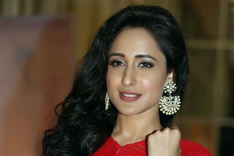 Pragya Jaiswal Face Hd 1440x960 Wallpaper