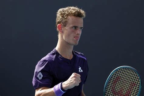 Luca Van Assche Soffre Lorenzo Musetti Au Deuxième Tour De Lopen D