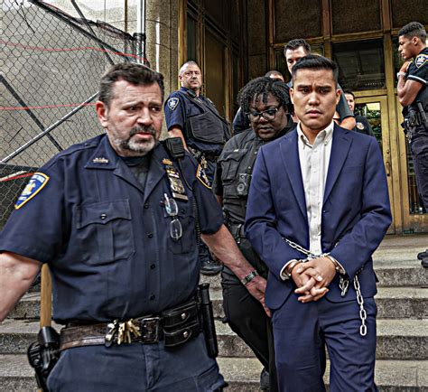 Nypd Officier Bds Nycs Mayor Is A Former Nypd Captain This Is His
