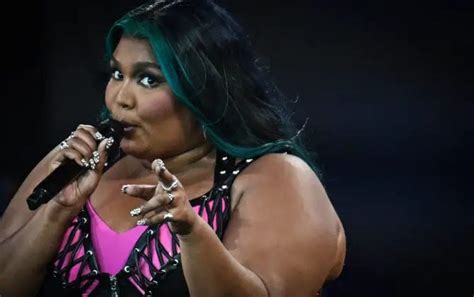 Lizzo Accused Arianna Davis Crystal Williams And Noelle Rodriguez Of