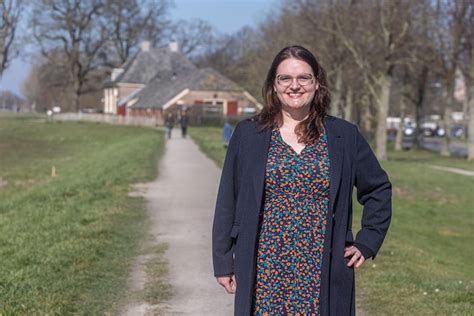 Partij Voor De Dieren Draagt Debbie Mathijsen Voor Als Lijsttrekker In
