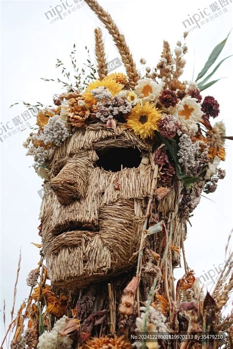 Ai创作图稻草人装饰 稻草人展览 稻草艺术品 稻草人艺术 稻草人小品 大型稻草人 稻草人猩猩造型 稻草艺术展 稻草雕塑 草扎人 稻草艺术 稻草