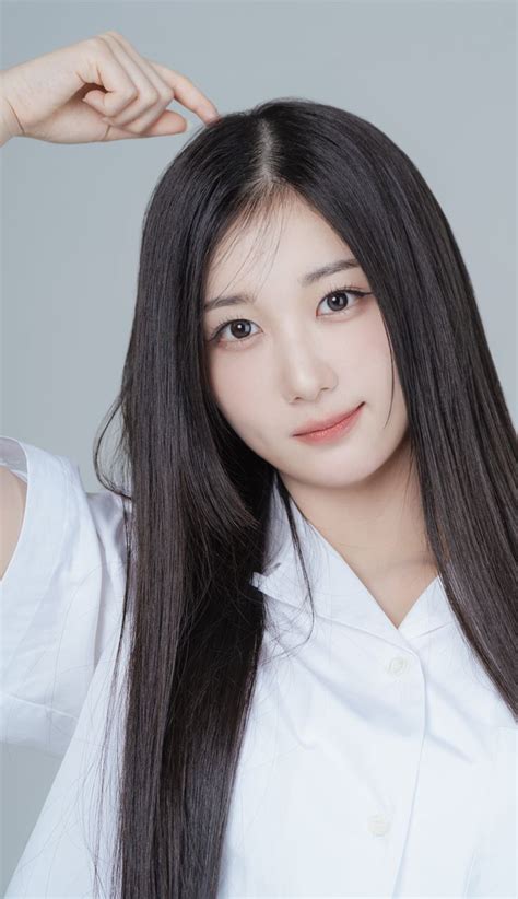 Triples Kaede 🍁 ⁞ ˎˊ˗ Asian Beauty Xinyu Beauty