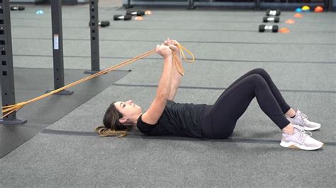 Smith Machine Bench Press Muscles Worked How To Do Tips