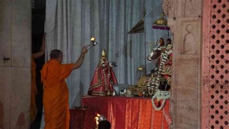 How Class And Caste Affect Social Mobility And Development Projects In India Anthropology Review