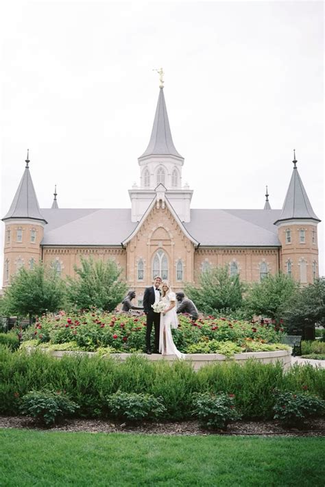 Provo City Center Temple Wedding Pictures In 2024 Bride And Groom
