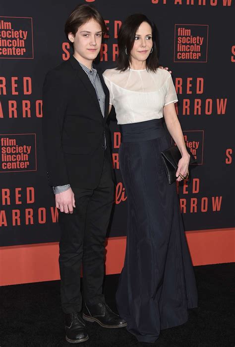 Mary Louise Parker Sons Of Anarchy