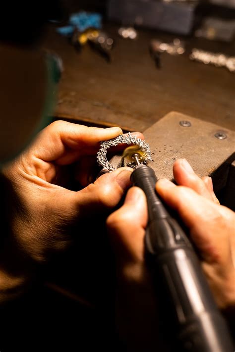 Bijoux Faits Main à Paris 6ème — La Lueur De Laube Artisan Bijoutier à Paris 6ème