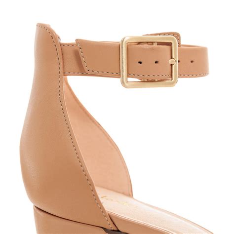 Clarks Deva Mae Camel Leather 26171972 Γυναικεία παπούτσια Ανδρικά παπούτσια Τσάντες