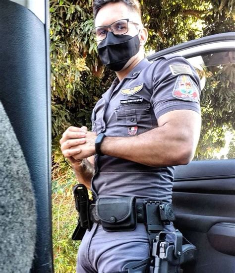 Pin De Bumps Em A Thin Blue Line Homens Militares Policiais Gostosos