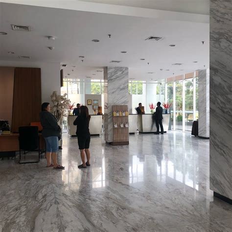 Hariston Hotel And Suites