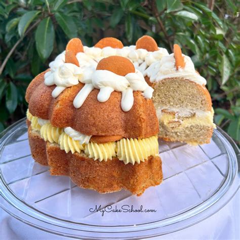 A Southern Favorite Easy Banana Pudding Pound Cake Recipe
