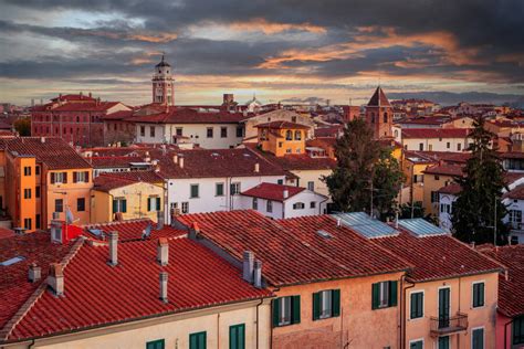 Mazaj Fm مزاج اف ام Listen Live 1017 Mhz Fm Amman Jordan