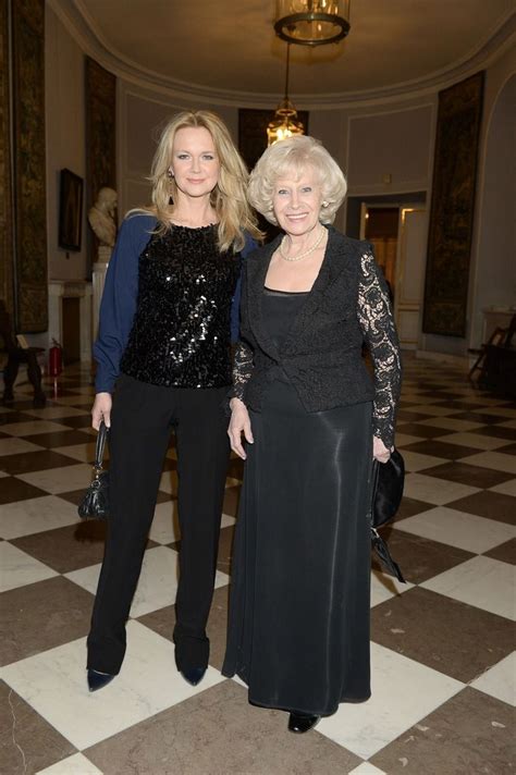 88 Letnia Krystyna Loska Przyłapana Na Mieście Tak Dziś Wygląda Ikona