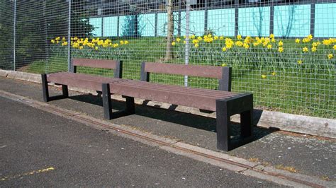 Recycled Plastic Decking Vs Wood Long Lasting Decking Uk And London