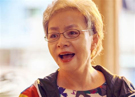 宋丹丹老太的造型宋丹丹造型大山谷图库