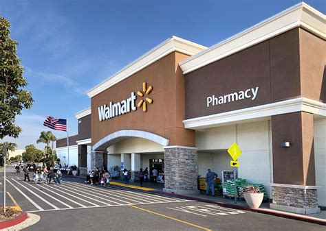 Ex Walmart Managers Fight To Keep Overtime Lawsuit As Class Action