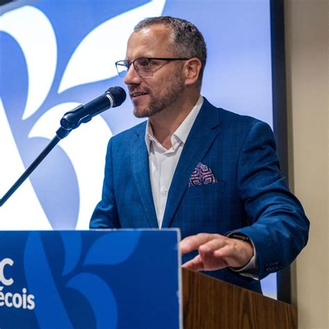 Simon Bérubé En Excellence Position De Ravir Le Comté De Québec Centre