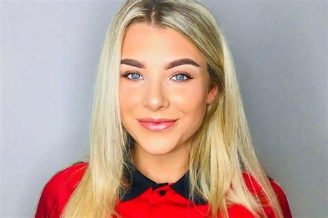 Onlyfans Footballer Maddie Wright Goes Completely Topless As Fans Praise Greatest View Daily