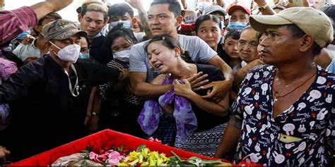 နိုင်ငံရေးအကျဉ်းသားများအပေါ် စစ်ကောင်စီက လူမဆန်စွာနှိပ်စက်သတ်ဖြတ်ခဲ့သည့