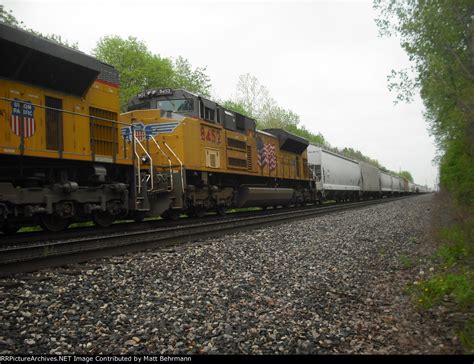 Up 8452