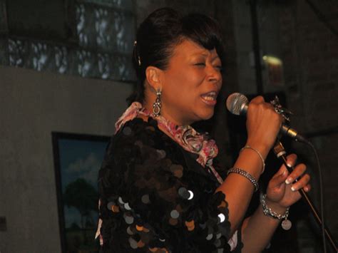 Julia Huff Eta Concert Review And Photos By James Walker