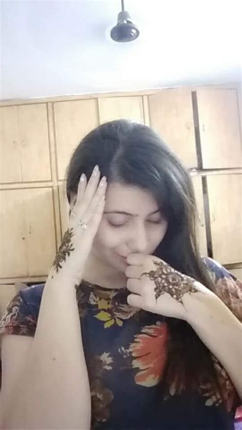 Farha Rizvi Unseen Photo Gallery Latest Movie Updates Movie Promotions Branding Online And