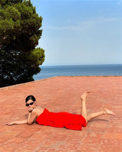 Jennie Kims Feet