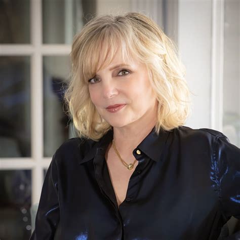 Kelly Browne Books Biography Latest Update