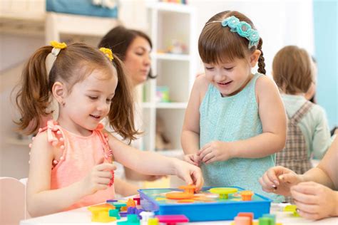 What Are Parallel Play Activities At June Blackwell Blog