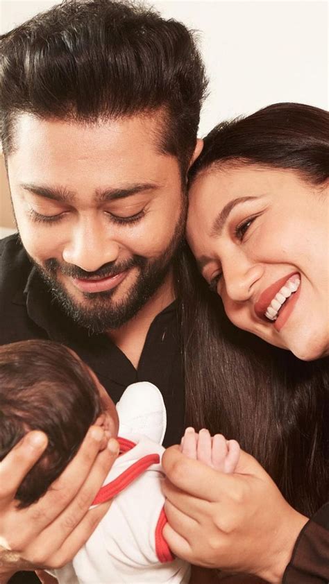 गौहर खानचं पिल्लू दिसलं नाव काय माहितीये Gauhar Khan