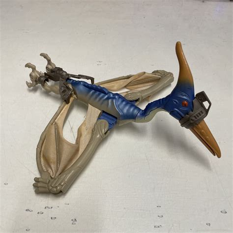 Kenner The Lost World Jurassic Park Giant Pteranodon Steel Beak