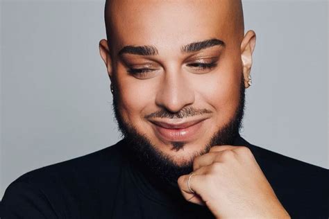 Hector Espinal Meet Fenty Beautys Global Makeup Artist