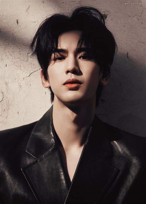 𝚉𝚑𝚊𝚗𝚐 𝙻𝚒𝚗𝚐𝚑𝚎 𝚠𝚎𝚒𝚋𝚘 • 张凌赫 นักแสดง ชาย