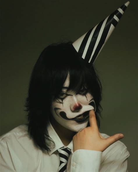 Pin By Nicole On Clown Art Reference Photos Face Drawing Reference