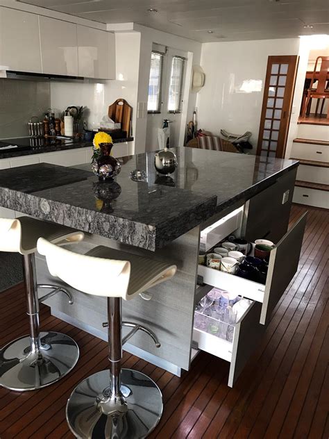 Rangitane The Boater