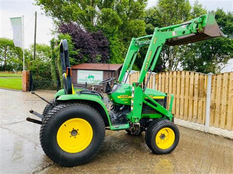 John Deere 4400 4wd Tractor Cw John Deere 430 Front Loader And Turf Tyres