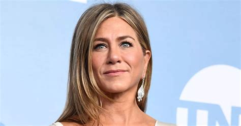 Jennifer Aniston Just Had Her Hair Chopped Into The Iconic Rachel