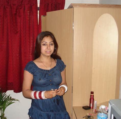 Indian Girls In Hot Dresses Chuttiyappa