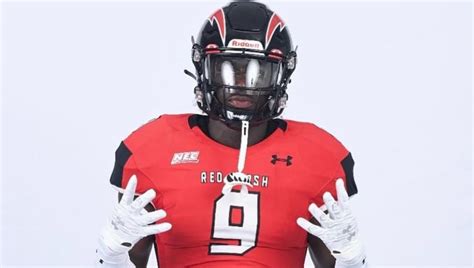 St Josephs Preps Ivan Bailey Greene Dominates Both On The Football Field And Blank Canvases