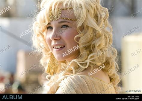 Juno Temple Ano Um Quente Ad Oikos Pro Has 20g Of Delicious Protein
