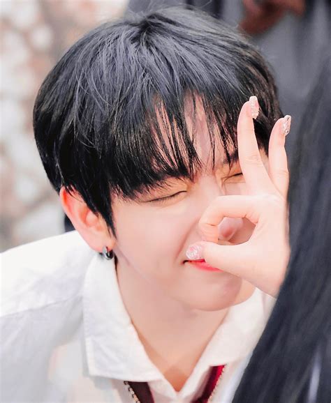 Blip 웃는게 너무 예쁜 명재현