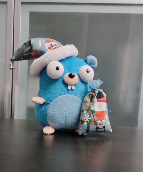 Gopher Golang Новогодний суслик игрушка из велюра 17 см купить на Ozon по низкой цене