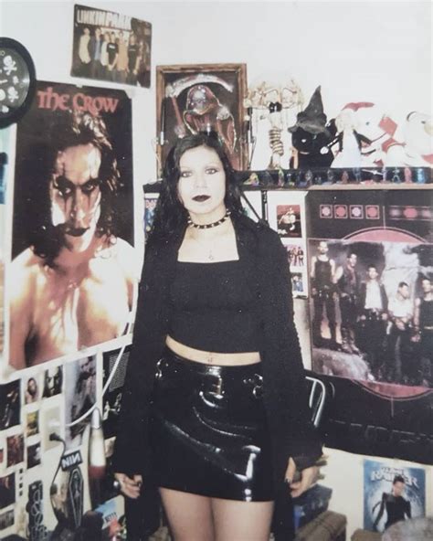 𝔠𝔢𝔩𝔢𝔰𝔱𝔢 90s Goth Bedroom 90s Goth Room 2000s Goth Bedroom