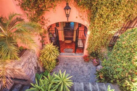 Callejón Del Chorro San Miguel De Allende Guanajuato Mexico Luxury