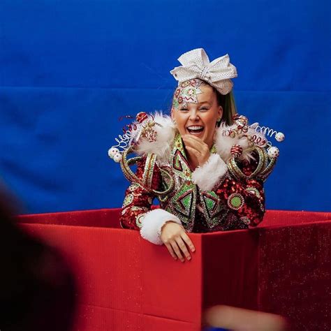 Jojo Siwa Ditches Her Trademark Hair Bow