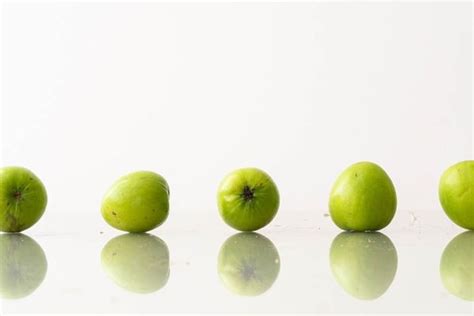 Mini Green Apples 500g Fresh From Farm Fruits Bynature