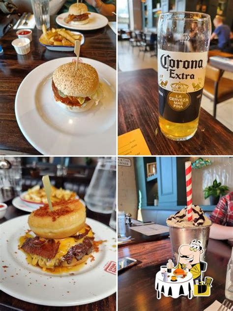 Bread Meats Bread 7 9 North Bridge In Edinburgh Restaurant Menu And