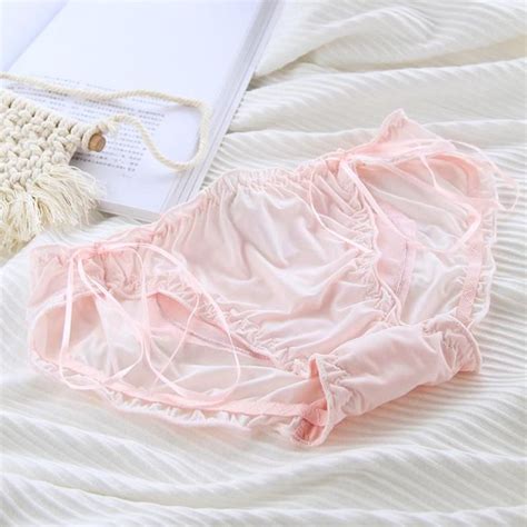 Pin Di Baju Untuk Dipakai