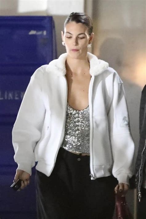 პაპარაცებმა ლეონარდო დიკაპრიო 25 წლის მოდელთან რომანტიკულ ვახშამზე გამოიჭირეს ფოტოები Ambebi Ge